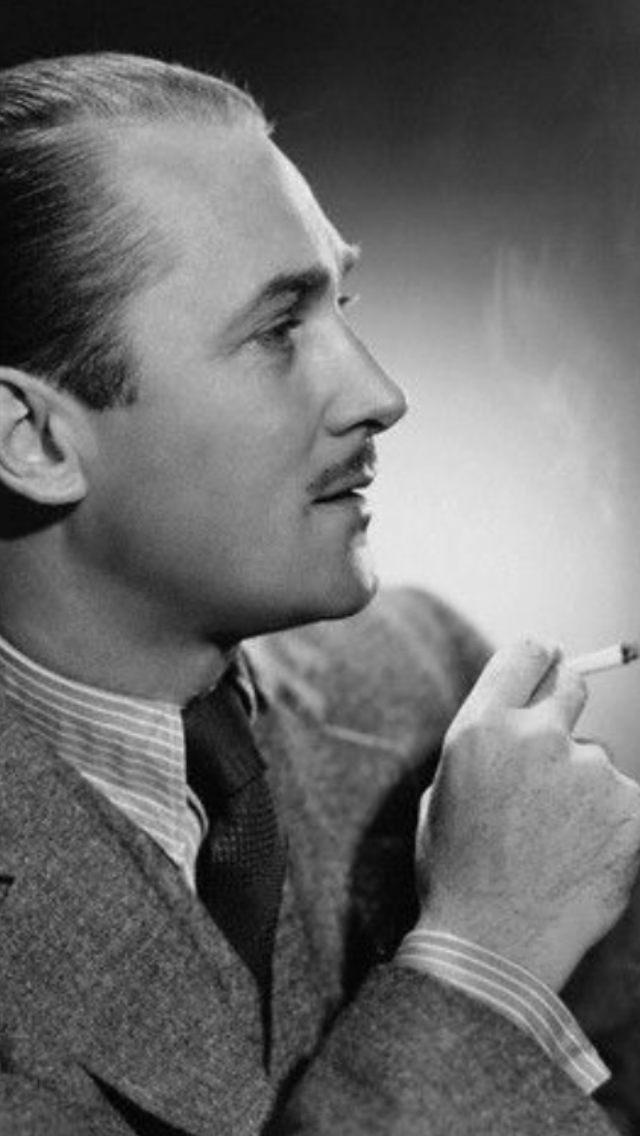 A moust have « The Errol Flynn Blog